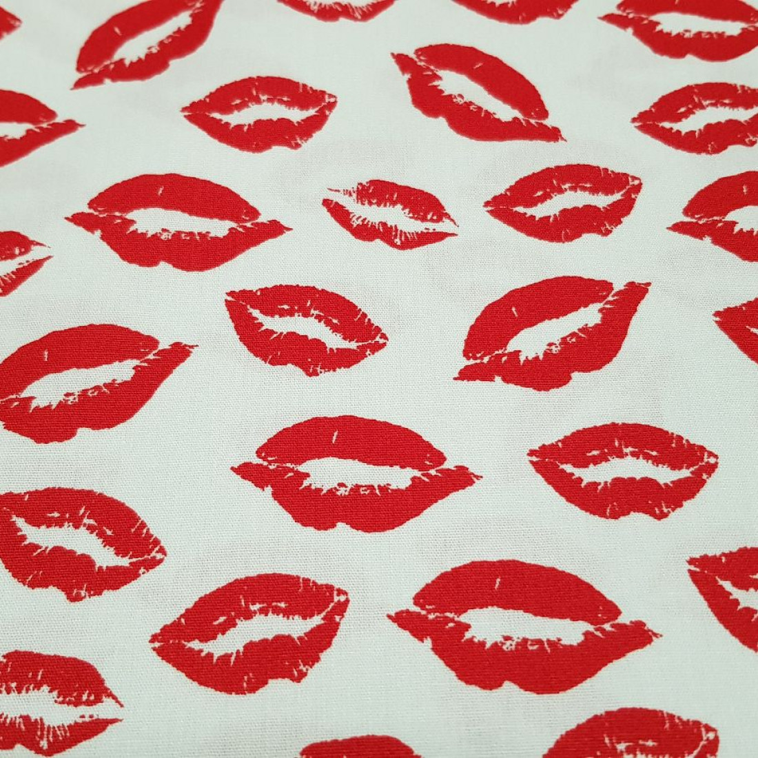 Tela Algodón Labios Besitos | Tienda de telas Textil Siles