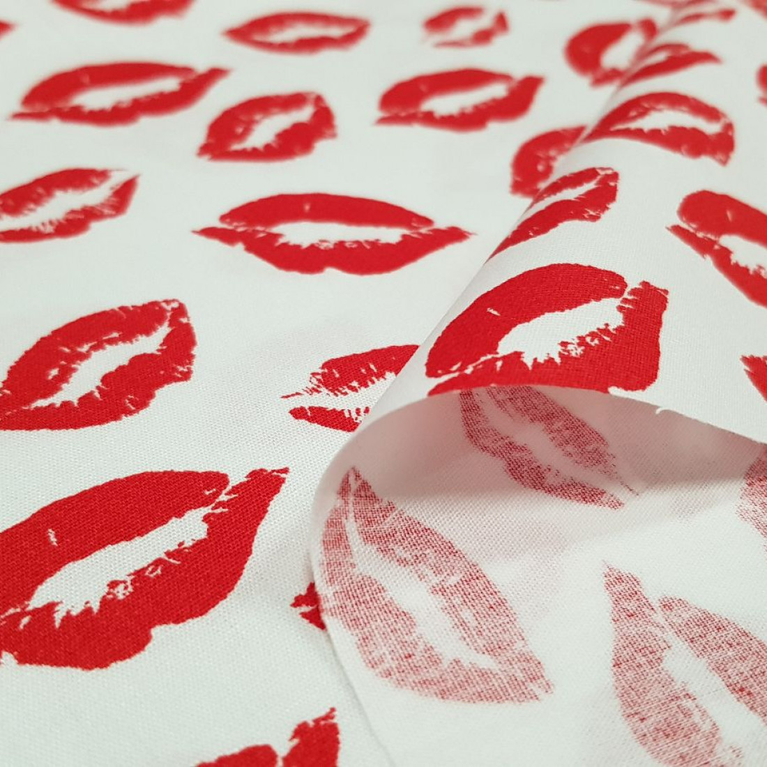Tela Algodón Labios Besitos | Tienda de telas Textil Siles